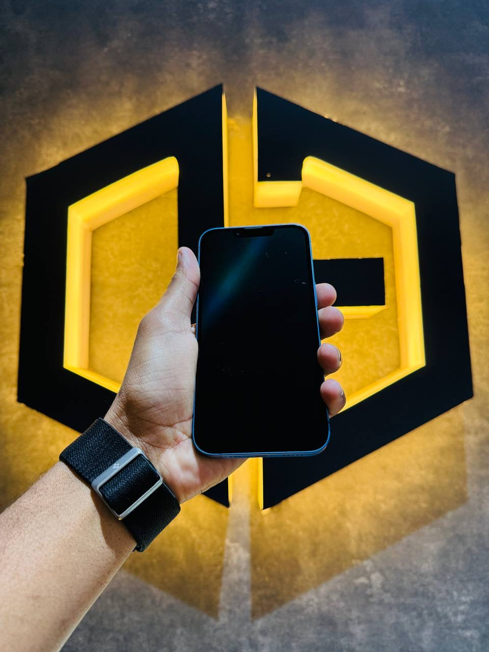 Apple iPhone 13 128GB - BLUE - Code (90270)