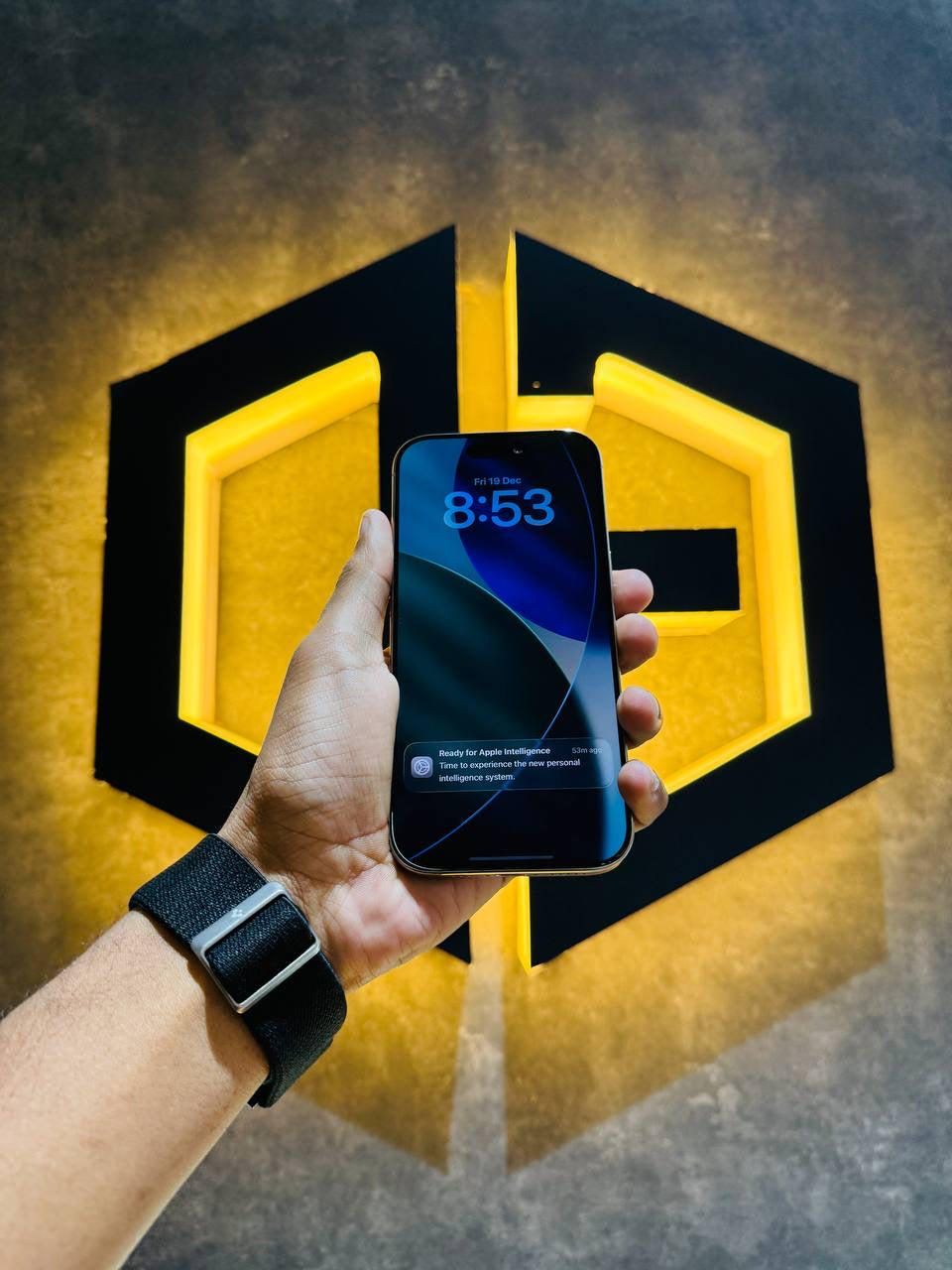 Apple iPhone 16 Pro 256GB - DESERT TITANIUM - Code (36871)