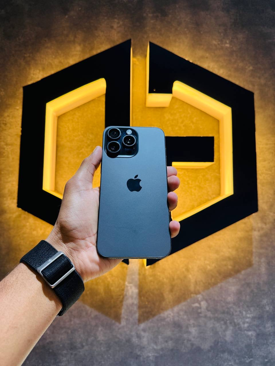 Apple iPhone 15 Pro Max 256GB - BLACK - Code (23531)