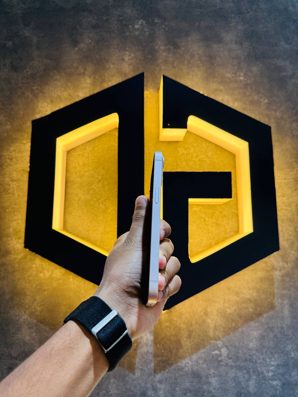 Apple iPhone 13 128GB - PINK - Code (31111)