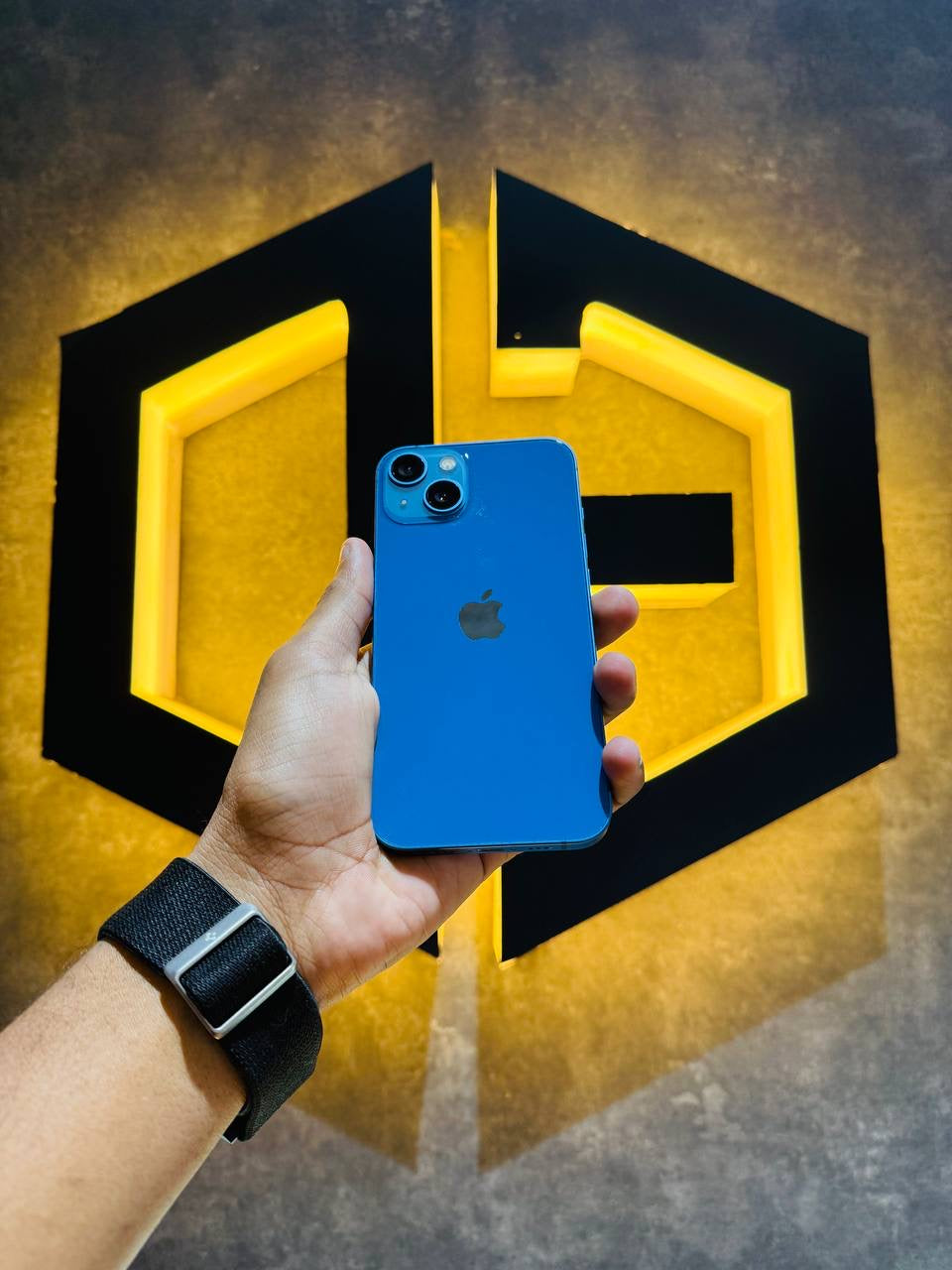 Apple iPhone 13 128GB - BLUE - Code (90270)